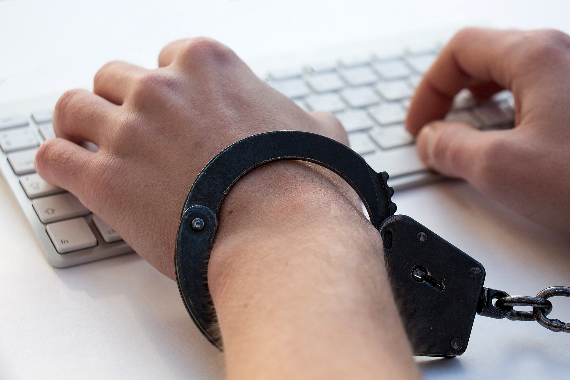 Was ist Internetsucht? – Erste Hilfe Internetsucht